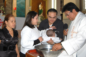 Brítanny Díaz es llevada a bautizar – Periódico Zócalo | Noticias de ...