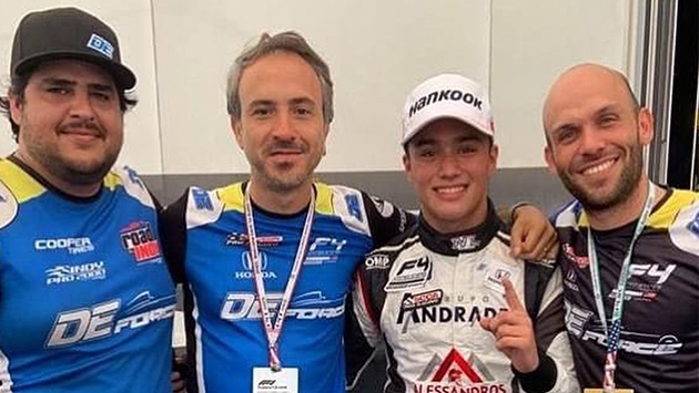 Noel León, el piloto regio que firmaría padre de Checo Pérez ...