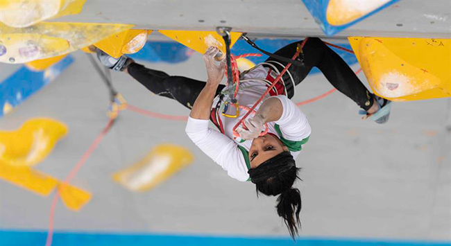 Elnaz Rekab, la escaladora iraní que compitió sin velo se disculpa ...