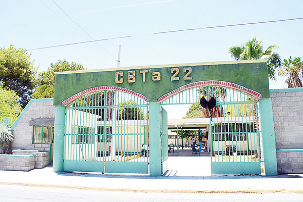 Condiciona director la constancia de estudios – Periódico Zócalo ...