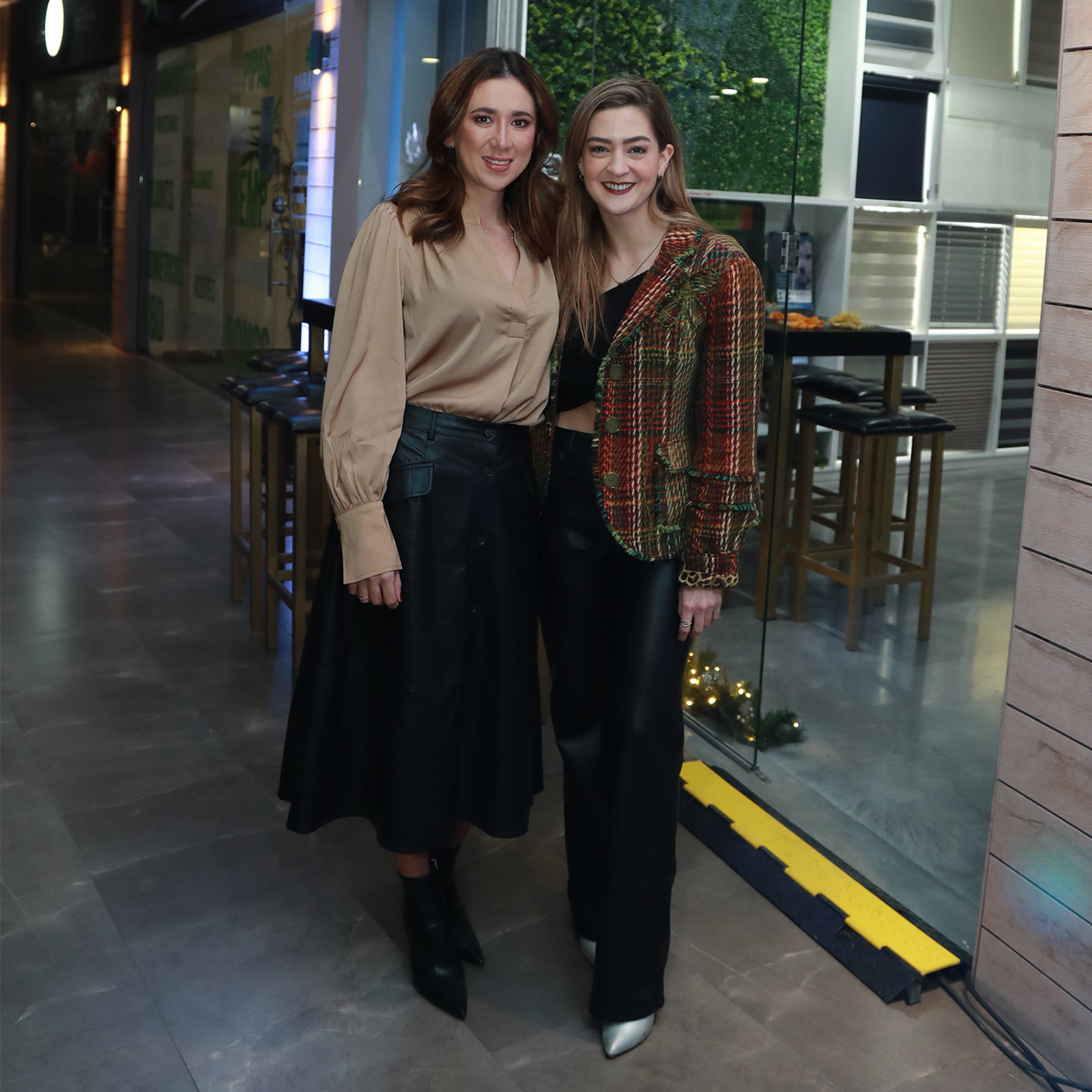 Las Socias Julissa Chávez y Paulina Arsuaga celebraron Dos años de ...