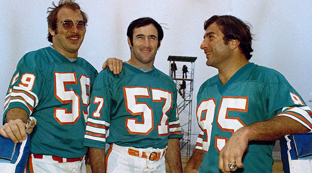 Mike Kolen, miembro de la campaña perfecta de los Dolphins en 1972 ...
