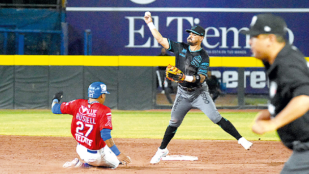 Dejan tendidos a los Saraperos; falla relevo de Colomé – Periódico ...